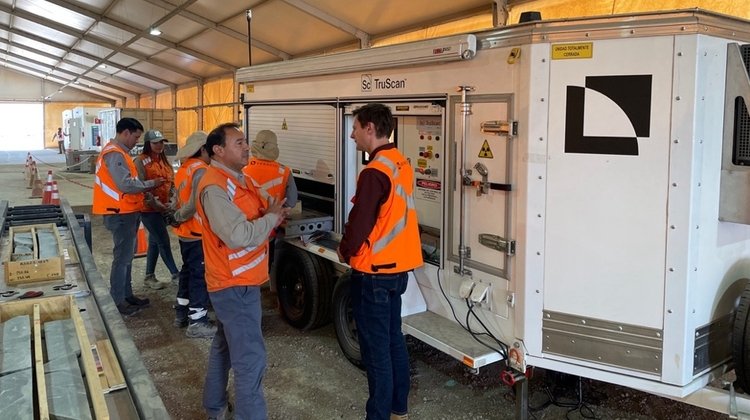 Gestionan proyecto de geología digital basado en IA en Chile